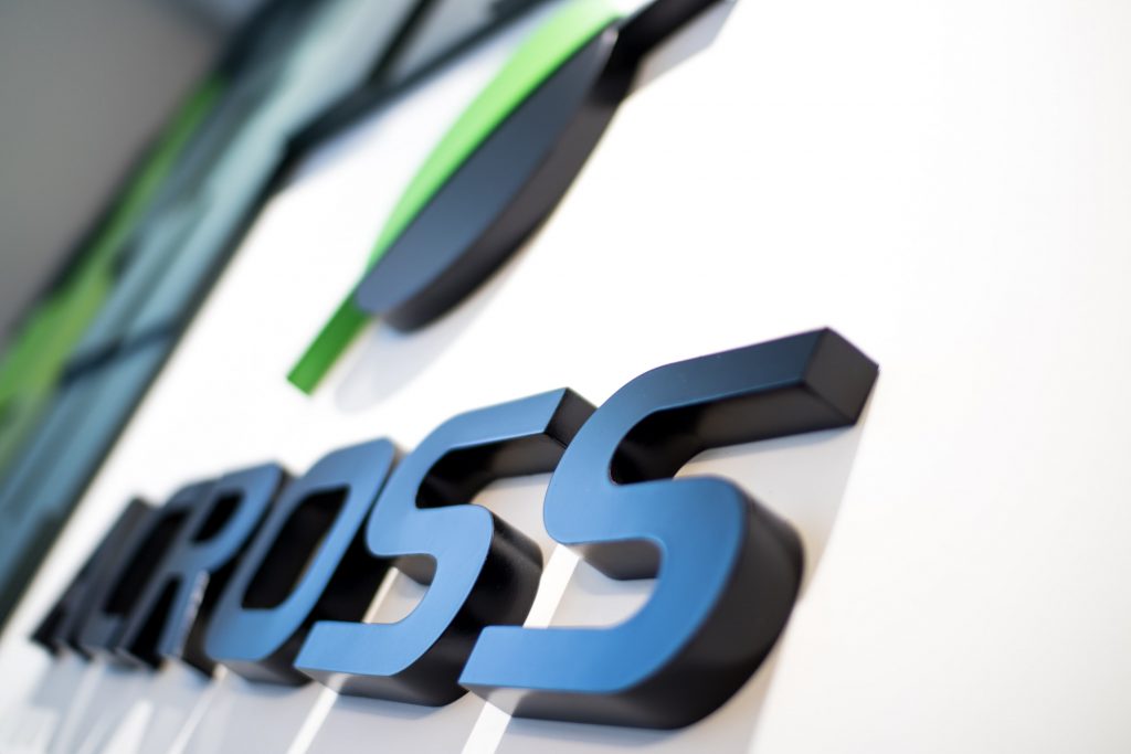 Across compie 10 anni. Primo semestre 2021 a 8,1 milioni di fatturato ...