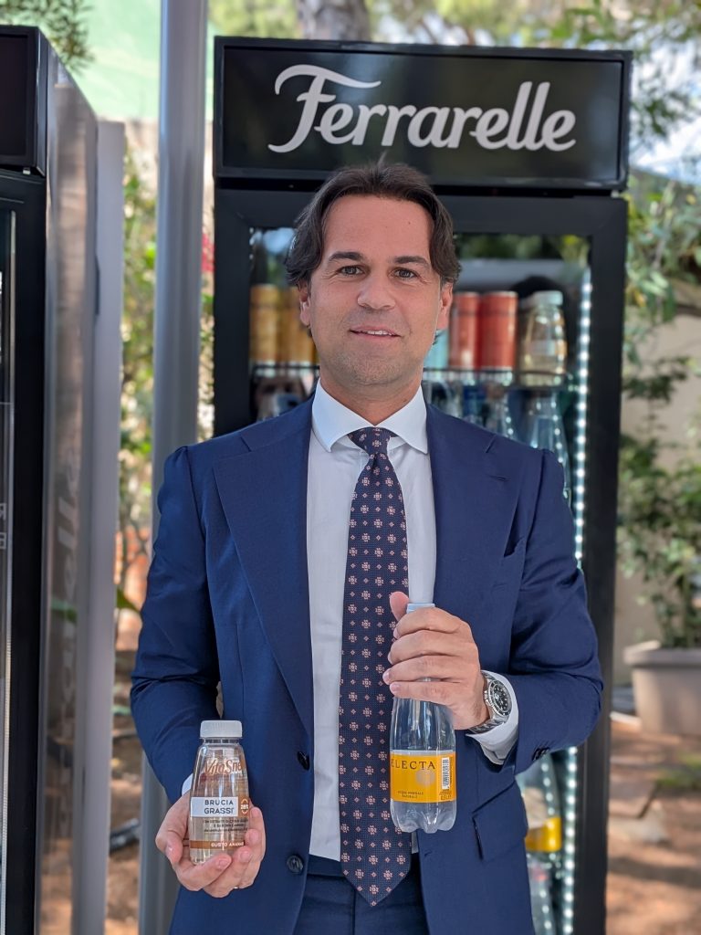 Gruppo Ferrarelle lancia Electa e Vitasnella Specifique e rinnova ...